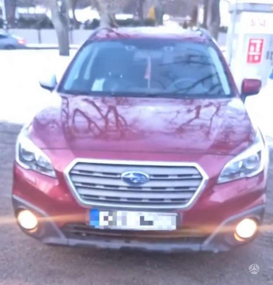 Red Subaru Outback 2016 in Utena, with an engine capacity of 2.00 L and mileage of 360 thousand km for 6700 €, photo 1 on AUTOMOTO.COM.LV