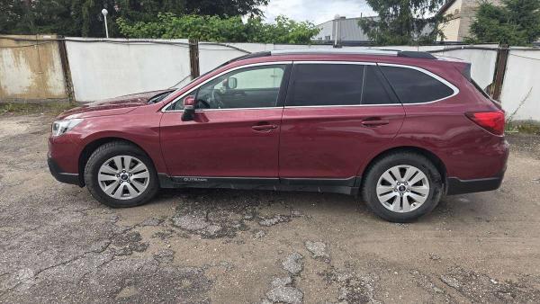 Red Subaru Outback 2016 in Utena, with an engine capacity of 2.00 L and mileage of 161 thousand km for 5950 €, photo 7 on AUTOMOTO.COM.LV