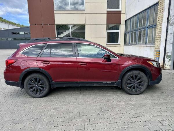 Red Subaru Outback 2016 in Vilnius, with an engine capacity of 2.50 L and mileage of 183 thousand km for 11950 €, photo 9 on AUTOMOTO.COM.LV