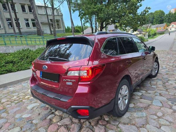 Red Subaru Outback 2016 in Utena, with an engine capacity of 2.00 L and mileage of 160 thousand km for 5950 €, photo 3 on AUTOMOTO.COM.LV