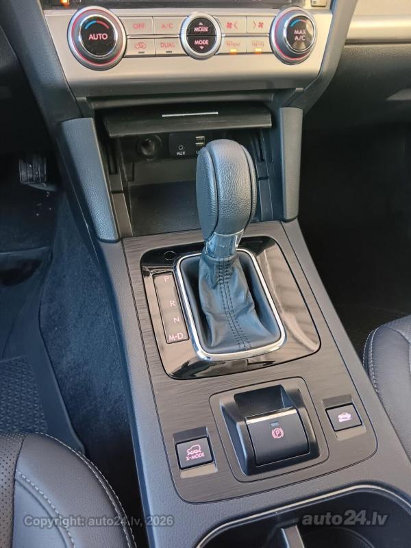 Red Subaru Outback 2017 in Tallinn, with an engine capacity of 2.50 L and mileage of 170 thousand km for 13990 €, photo 11 on AUTOMOTO.COM.LV