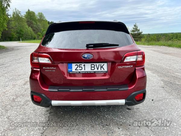 Red Subaru Outback 2017 in Jogeva, with an engine capacity of 2.50 L and mileage of 140 thousand km for 17490 €, photo 4 on AUTOMOTO.COM.LV