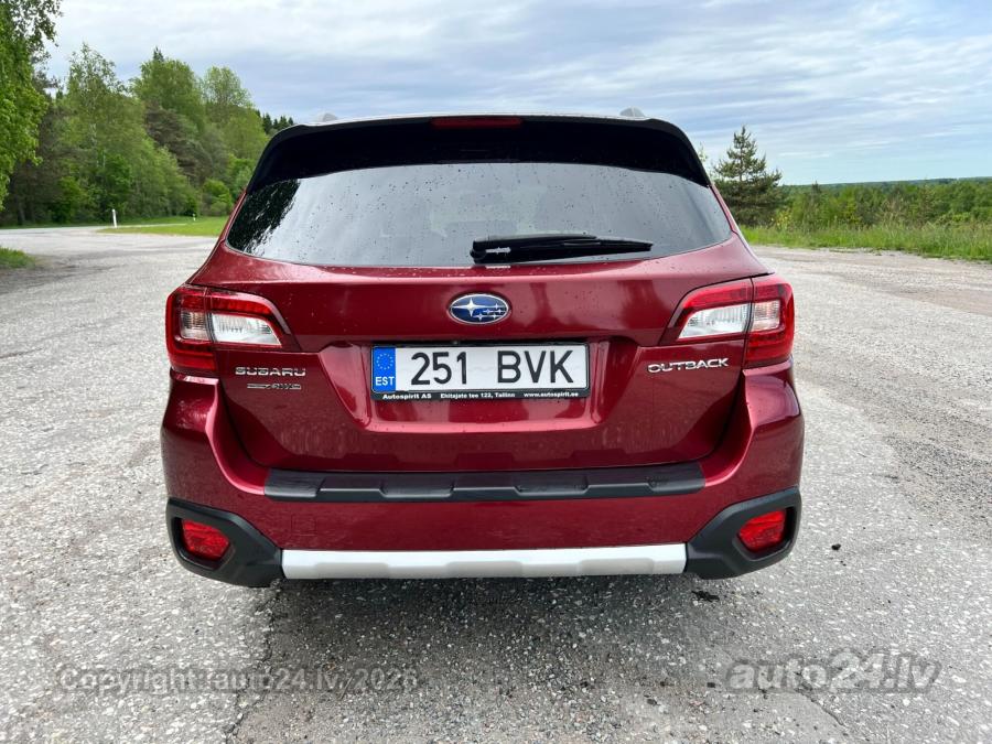 Red Subaru Outback 2017 in Jogeva, with an engine capacity of 2.50 L and mileage of 140 thousand km for 17490 €, photo 5 on AUTOMOTO.COM.LV