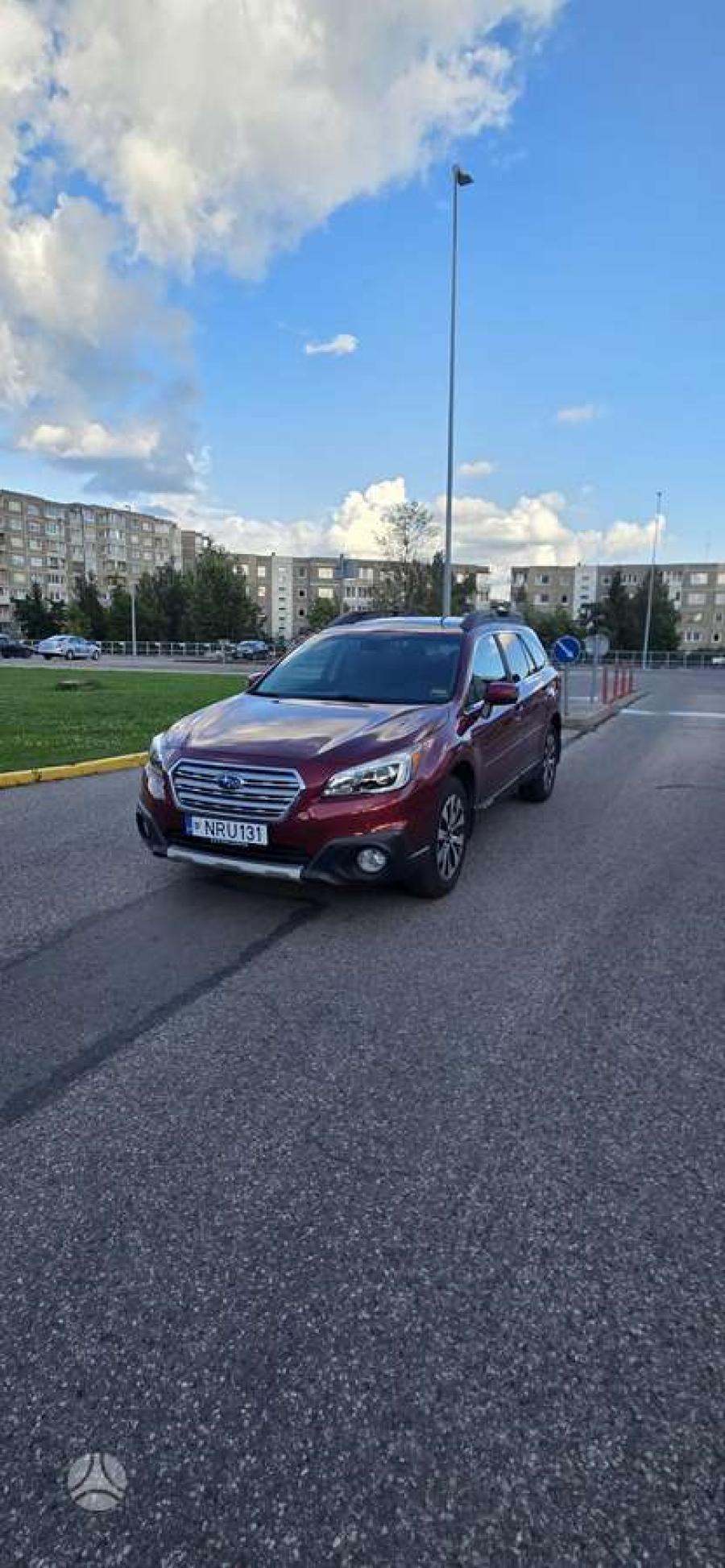 Red Subaru Outback 2017 in Vilnius, with an engine capacity of 2.50 L and mileage of 215 thousand km for 13000 €, photo 1 on AUTOMOTO.COM.LV