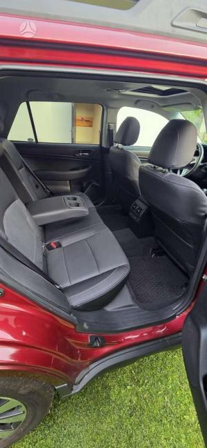 Red Subaru Outback 2017 in Vilnius, with an engine capacity of 2.50 L and mileage of 215 thousand km for 13000 €, photo 10 on AUTOMOTO.COM.LV