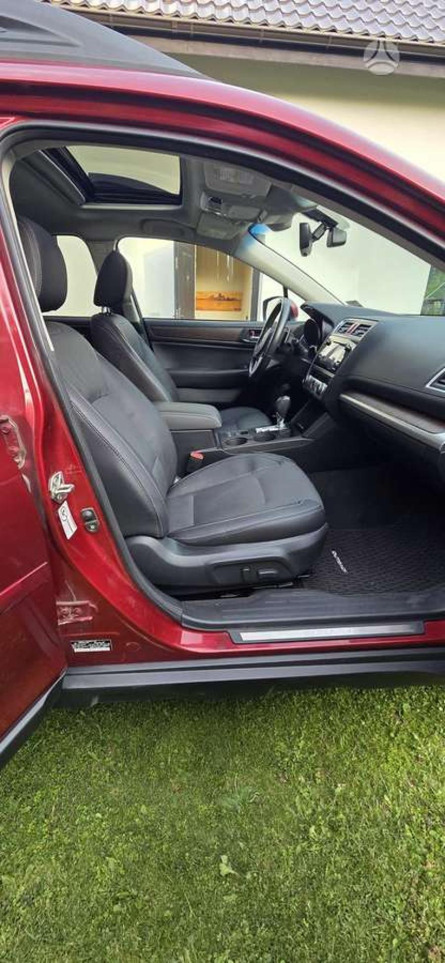 Red Subaru Outback 2017 in Vilnius, with an engine capacity of 2.50 L and mileage of 215 thousand km for 13000 €, photo 11 on AUTOMOTO.COM.LV