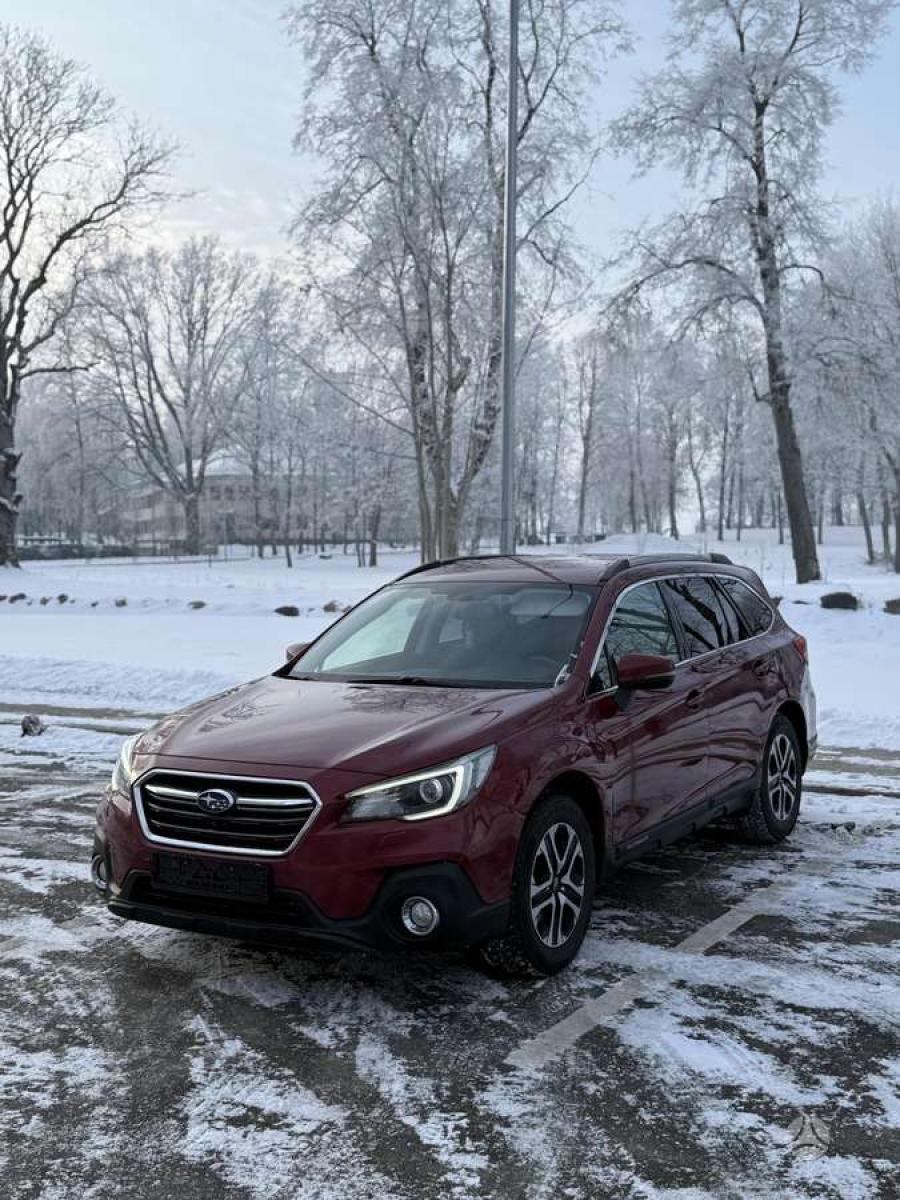 Red Subaru Outback 2018 in Siauliai, with an engine capacity of 2.50 L and mileage of 167 thousand km for 13599 €, photo 1 on AUTOMOTO.COM.LV