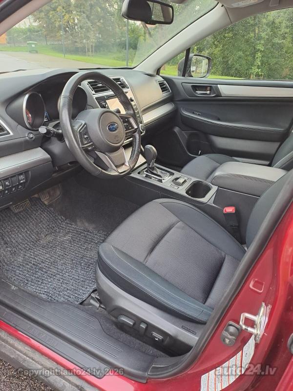 Red Subaru Outback 2018 in Rakvere, with an engine capacity of 2.50 L and mileage of 206 thousand km for 12600 €, photo 5 on AUTOMOTO.COM.LV