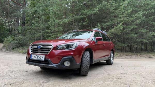 Red Subaru Outback 2018 in Vilnius, with an engine capacity of 2.50 L and mileage of 164 thousand km for 15800 €, photo 2 on AUTOMOTO.COM.LV