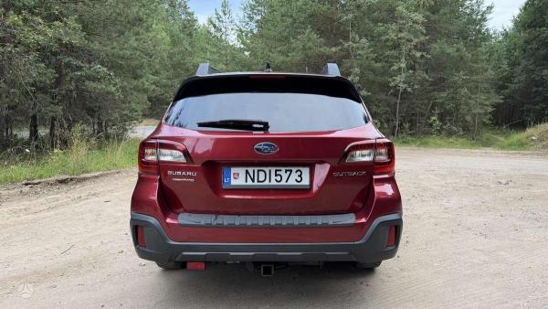 Red Subaru Outback 2018 in Vilnius, with an engine capacity of 2.50 L and mileage of 164 thousand km for 15800 €, photo 5 on AUTOMOTO.COM.LV