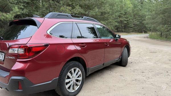 Red Subaru Outback 2018 in Vilnius, with an engine capacity of 2.50 L and mileage of 164 thousand km for 15800 €, photo 6 on AUTOMOTO.COM.LV