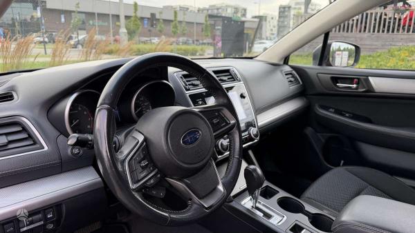 Red Subaru Outback 2018 in Vilnius, with an engine capacity of 2.50 L and mileage of 164 thousand km for 15800 €, photo 9 on AUTOMOTO.COM.LV