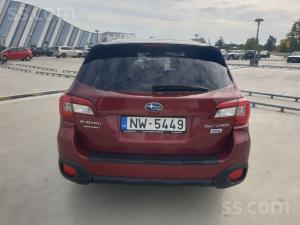 Red Subaru Outback 2018 in Riga, with an engine capacity of 2.00 L and mileage of 114 thousand km for 16000 €, photo 3 on AUTOMOTO.COM.LV