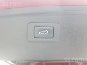 Red Subaru Outback 2018 in Riga, with an engine capacity of 2.00 L and mileage of 114 thousand km for 16000 €, photo 11 on AUTOMOTO.COM.LV