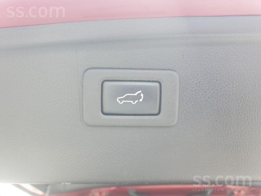 Red Subaru Outback 2018 in Riga, with an engine capacity of 2.00 L and mileage of 114 thousand km for 16000 €, photo 11 on AUTOMOTO.COM.LV