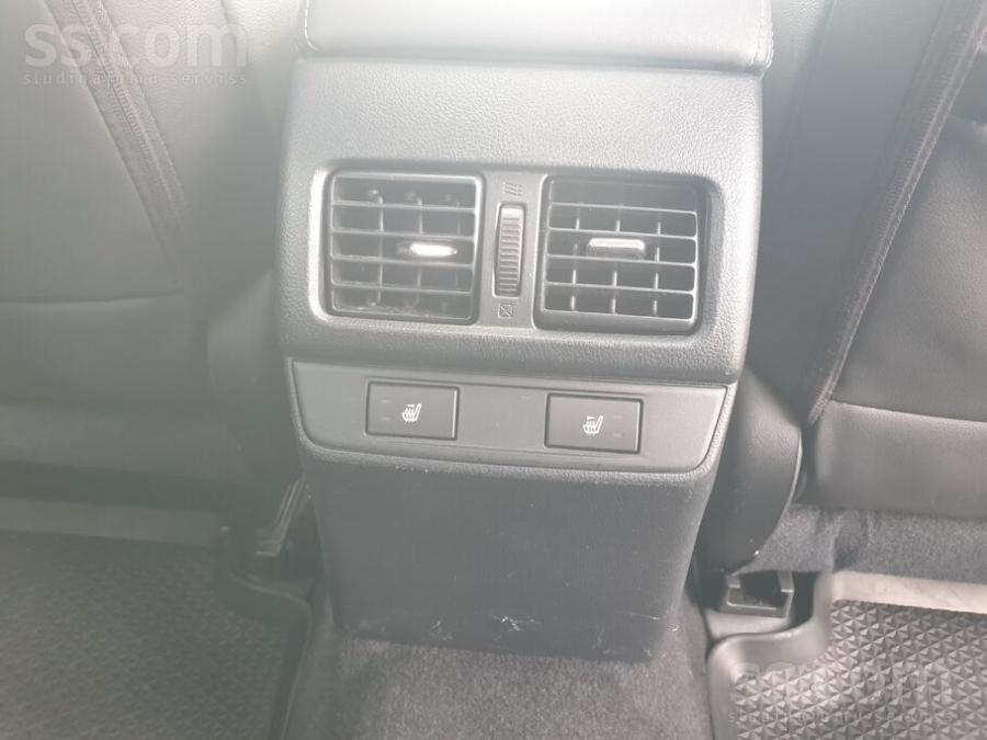 Red Subaru Outback 2018 in Riga, with an engine capacity of 2.00 L and mileage of 114 thousand km for 16000 €, photo 14 on AUTOMOTO.COM.LV