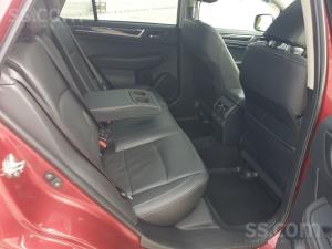 Red Subaru Outback 2018 in Riga, with an engine capacity of 2.00 L and mileage of 114 thousand km for 16000 €, photo 15 on AUTOMOTO.COM.LV