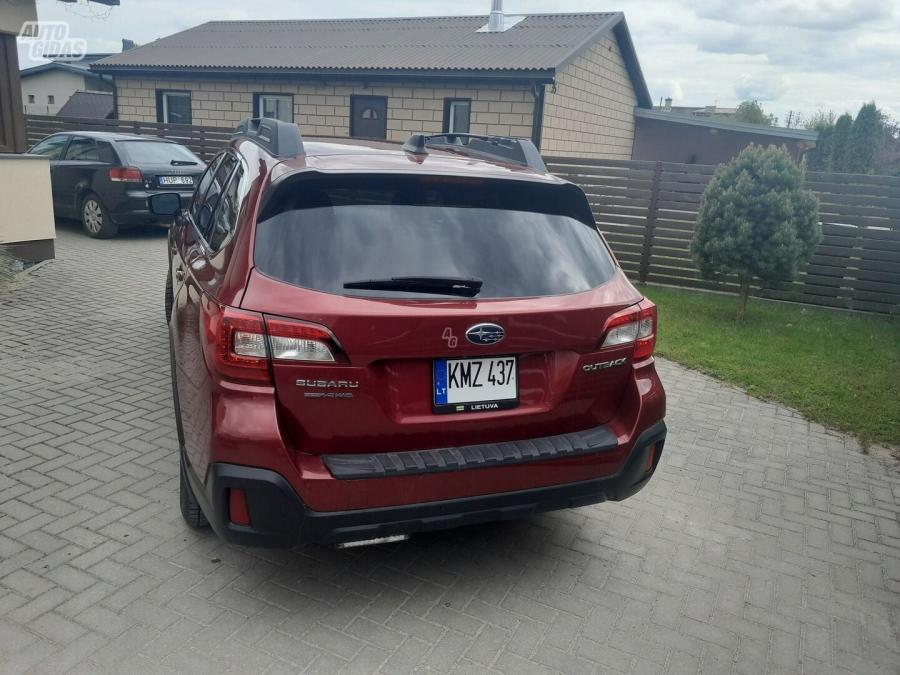 Red Subaru Outback 2018 in Kaunas, with an engine capacity of 2.50 L and mileage of 194 thousand km for 11600 €, photo 4 on AUTOMOTO.COM.LV