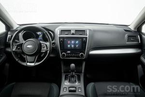 Sarkans Subaru Outback 2018 Tallina, ar dzinēja tilpumu 2.50 L un nobraukumu 206 tūkst. km par 12699 €, foto 3 vietnē AUTOMOTO.COM.LV