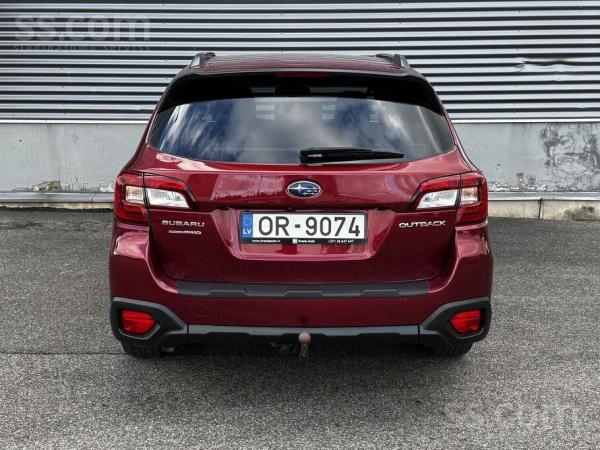 Red Subaru Outback 2018 in Riga, with an engine capacity of 2.50 L and mileage of 158 thousand km for 15900 €, photo 5 on AUTOMOTO.COM.LV