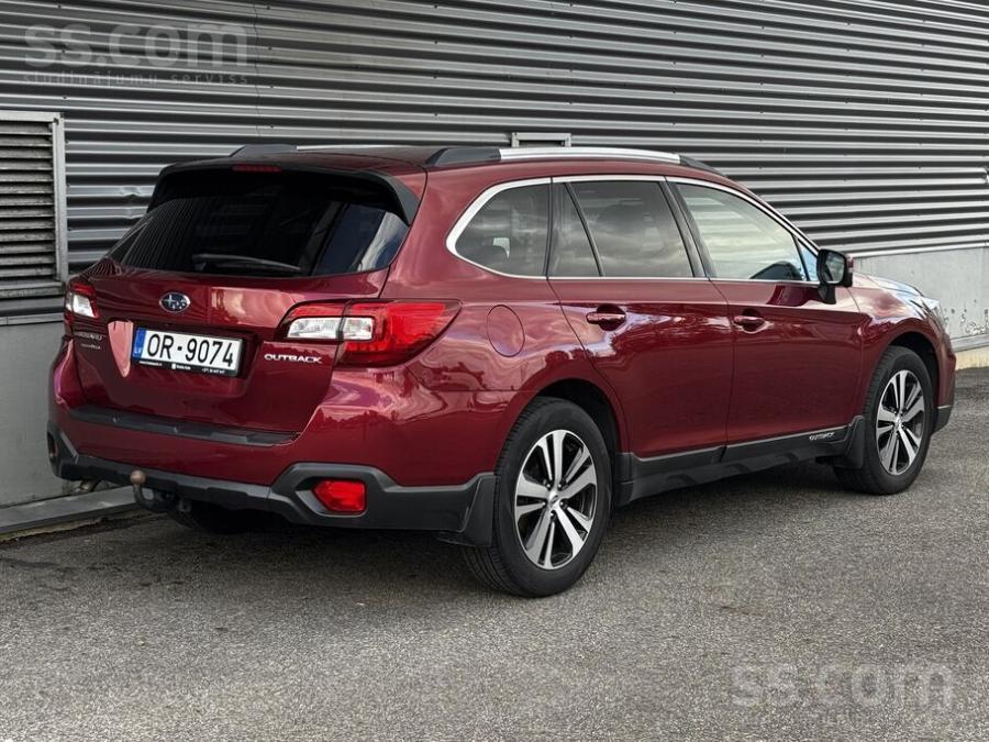 Red Subaru Outback 2018 in Riga, with an engine capacity of 2.50 L and mileage of 158 thousand km for 15900 €, photo 6 on AUTOMOTO.COM.LV