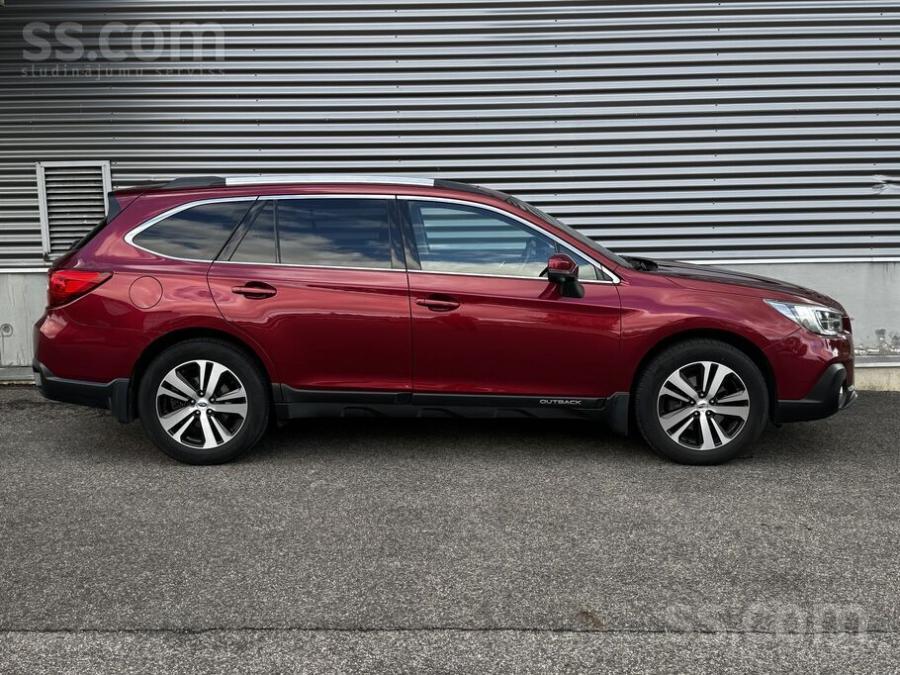 Red Subaru Outback 2018 in Riga, with an engine capacity of 2.50 L and mileage of 158 thousand km for 15900 €, photo 7 on AUTOMOTO.COM.LV