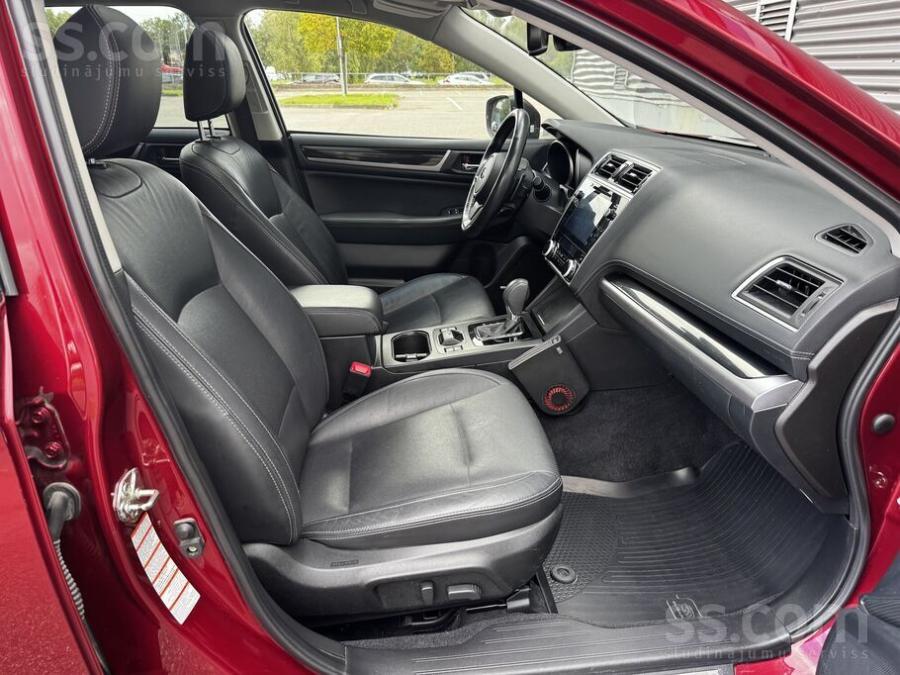 Red Subaru Outback 2018 in Riga, with an engine capacity of 2.50 L and mileage of 158 thousand km for 15900 €, photo 13 on AUTOMOTO.COM.LV