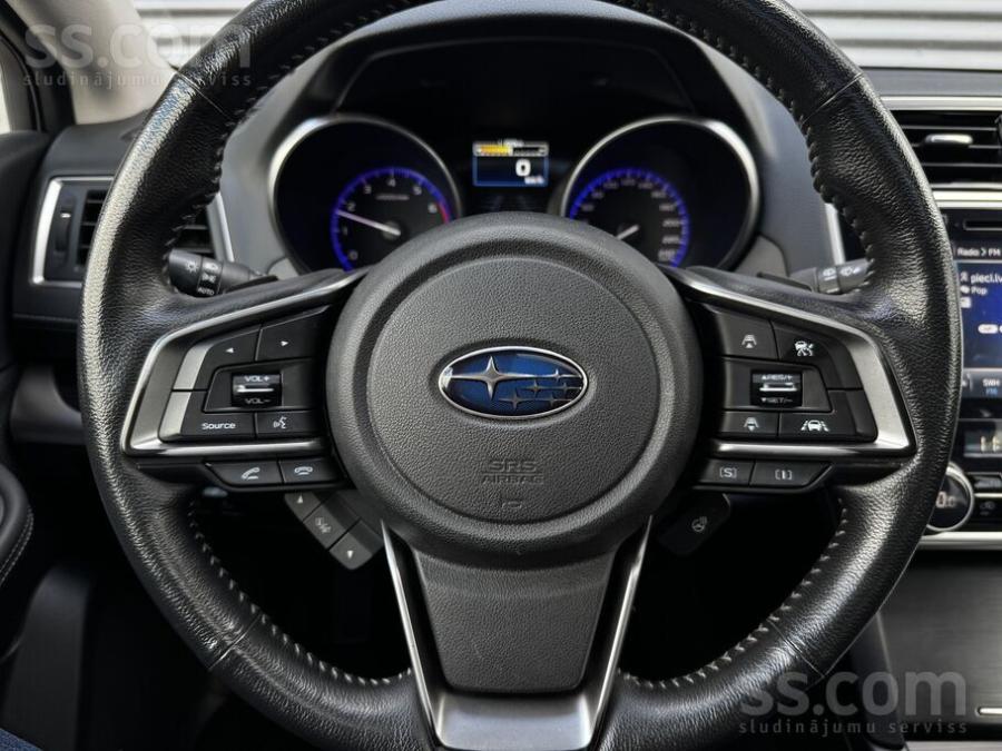 Red Subaru Outback 2018 in Riga, with an engine capacity of 2.50 L and mileage of 158 thousand km for 15900 €, photo 15 on AUTOMOTO.COM.LV