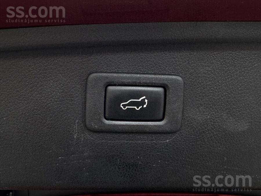 Red Subaru Outback 2018 in Riga, with an engine capacity of 2.50 L and mileage of 158 thousand km for 15900 €, photo 30 on AUTOMOTO.COM.LV
