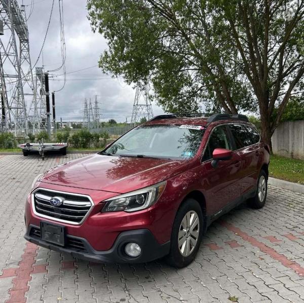 Red Subaru Outback 2019 in Siauliai, with an engine capacity of 2.50 L and mileage of 244 thousand km for 7800 €, photo 2 on AUTOMOTO.COM.LV