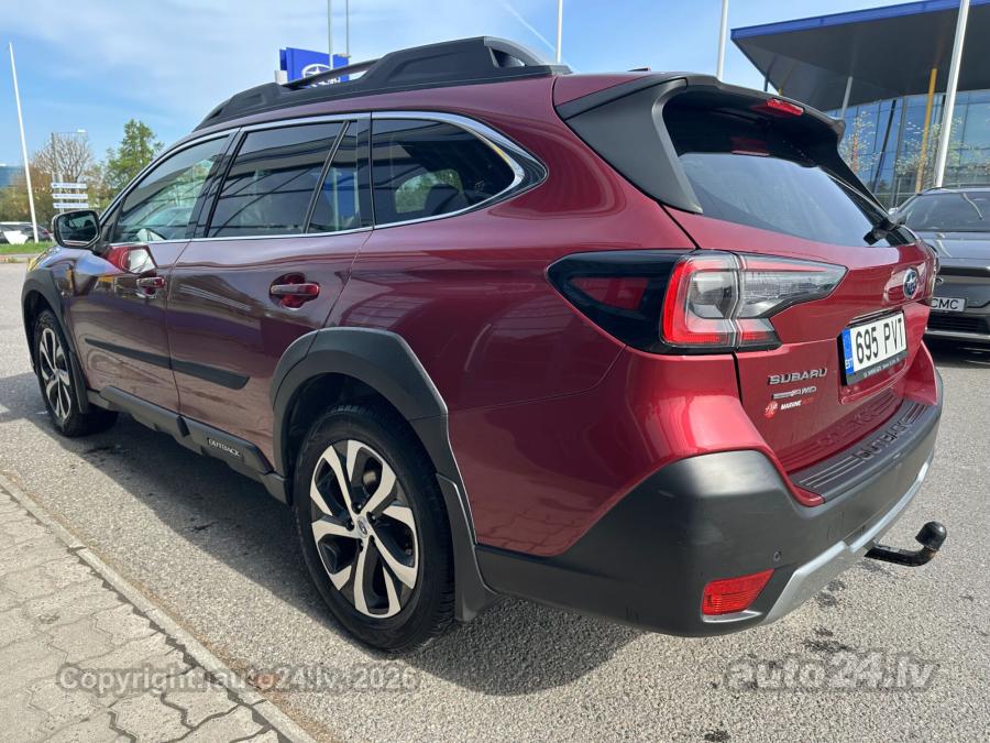 Red Subaru Outback 2021 in Tallinn, with an engine capacity of 2.50 L and mileage of 153 thousand km for 20990 €, photo 4 on AUTOMOTO.COM.LV