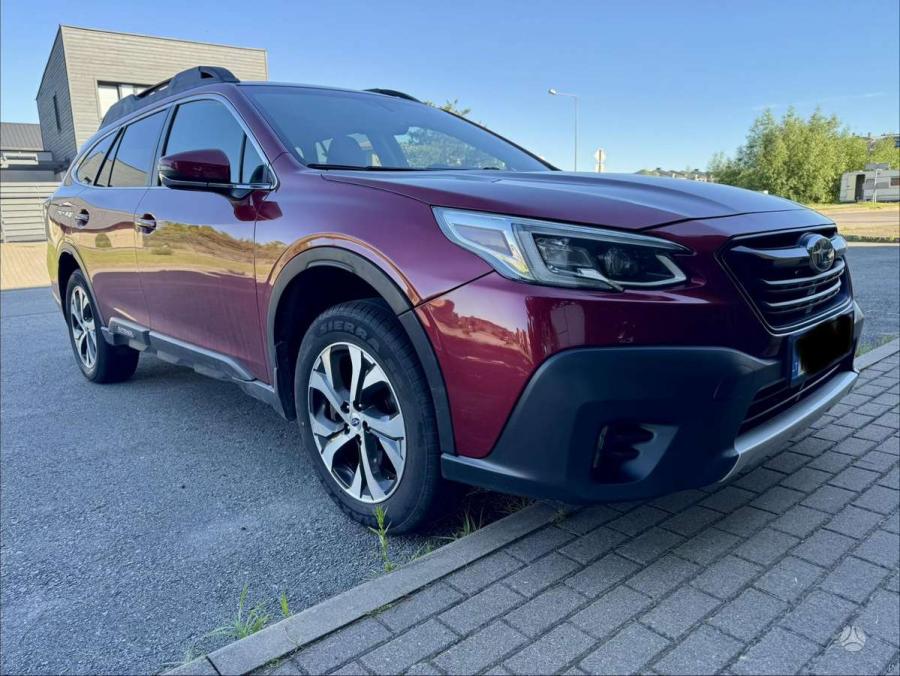 Red Subaru Outback 2021 in Klaipeda, with an engine capacity of 2.50 L and mileage of 134 thousand km for 18700 €, photo 3 on AUTOMOTO.COM.LV