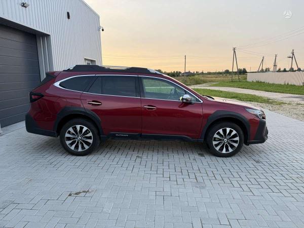 Red Subaru Outback 2023 in Panevezys, with an engine capacity of 2.39 L and mileage of 83 thousand km for 23900 €, photo 4 on AUTOMOTO.COM.LV