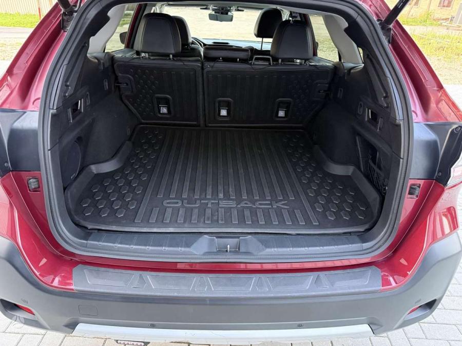Red Subaru Outback 2023 in Panevezys, with an engine capacity of 2.39 L and mileage of 83 thousand km for 23900 €, photo 15 on AUTOMOTO.COM.LV