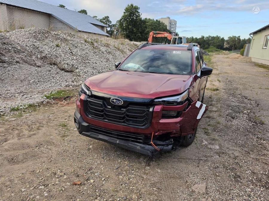 Sarkans Subaru Outback 2026 Druskininkai, ar dzinēja tilpumu 2.50 L un nobraukumu 12 tūkst. km par 23595 €, foto 4 vietnē AUTOMOTO.COM.LV