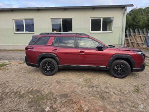 Sarkans Subaru Outback 2026 Druskininkai, ar dzinēja tilpumu 2.50 L un nobraukumu 12 tūkst. km par 23595 €, foto 6 vietnē AUTOMOTO.COM.LV