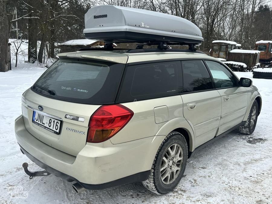 Subaru Outback 2004 in Vilnius, with an engine capacity of 2.50 L and mileage of 400 thousand km for 2499 €, photo 4 on AUTOMOTO.COM.LV