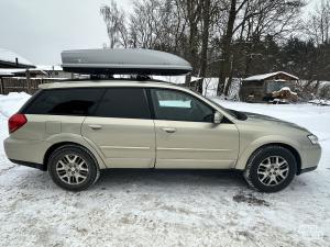 Subaru Outback 2004 in Vilnius, with an engine capacity of 2.50 L and mileage of 400 thousand km for 2499 €, photo 5 on AUTOMOTO.COM.LV