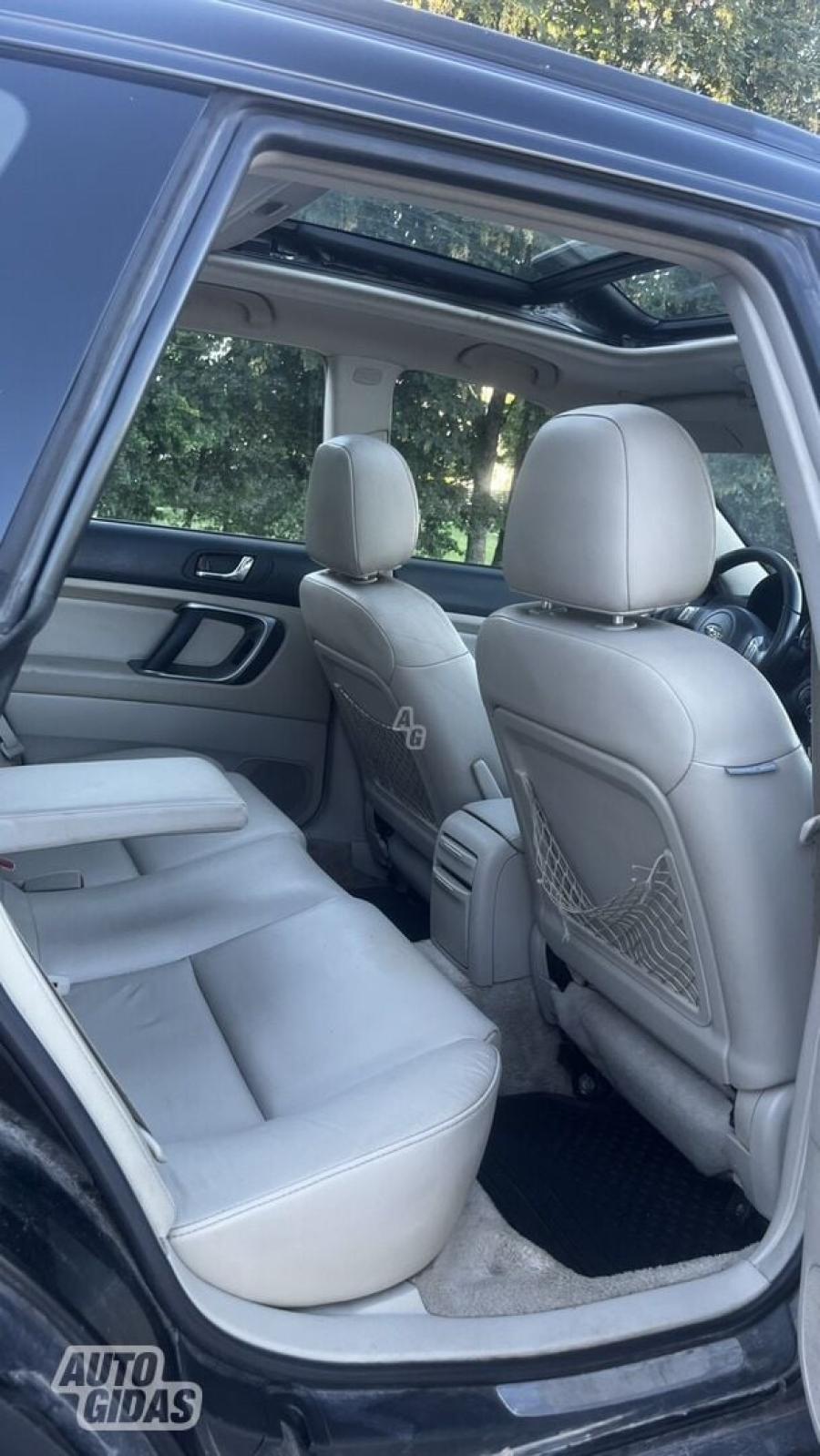 Subaru Outback 2004 in Silute, with an engine capacity of 3.00 L and mileage of 387 thousand km for 1999 €, photo 13 on AUTOMOTO.COM.LV