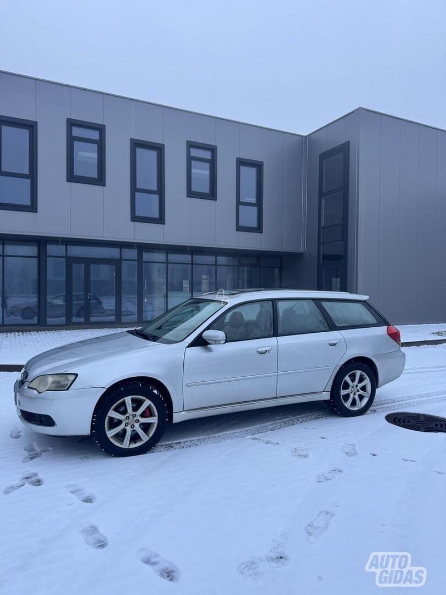 Subaru Outback 2005 in Panevezys, with an engine capacity of 3.00 L and mileage of 225 thousand km for 1550 €, photo 4 on AUTOMOTO.COM.LV