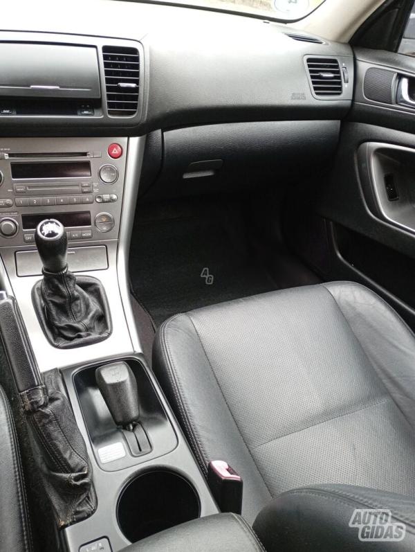 Subaru Outback 2005 in Utena, with an engine capacity of 2.50 L and mileage of 229 thousand km for 3800 €, photo 10 on AUTOMOTO.COM.LV
