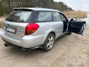 Subaru Outback 2005 in Jurmala, with an engine capacity of 2.50 L and mileage of 267 thousand km for 2000 €, photo 4 on AUTOMOTO.COM.LV
