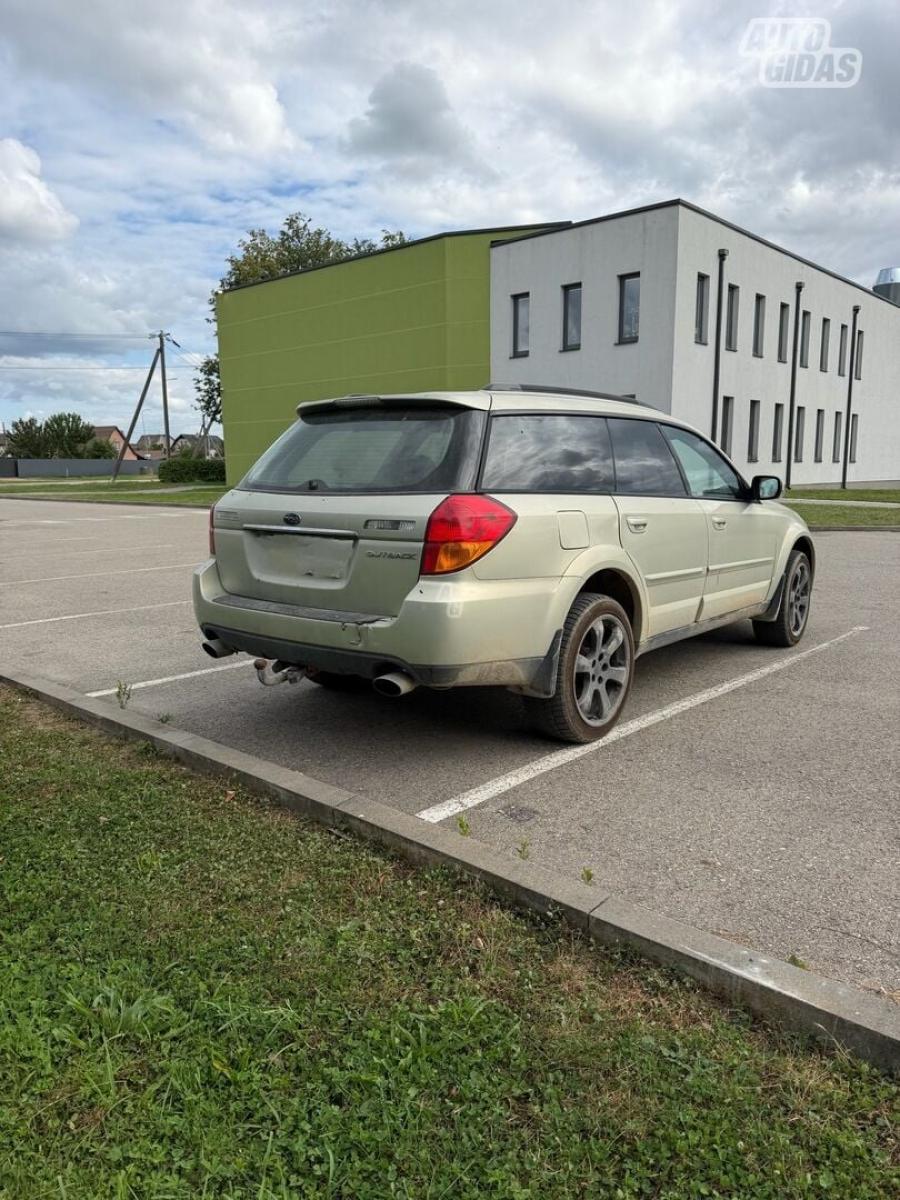 Subaru Outback 2005 in Kaunas, with an engine capacity of 2.50 L and mileage of 377 thousand km for 1500 €, photo 5 on AUTOMOTO.COM.LV