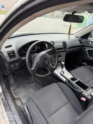 Subaru Outback 2005 in Kaunas, with an engine capacity of 2.50 L and mileage of 377 thousand km for 1500 €, photo 8 on AUTOMOTO.COM.LV