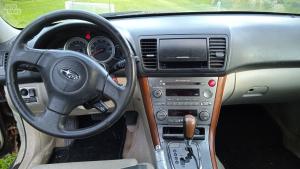 Subaru Outback 2005 in Utena, with an engine capacity of 2.50 L and mileage of 360 thousand km for 2300 €, photo 6 on AUTOMOTO.COM.LV