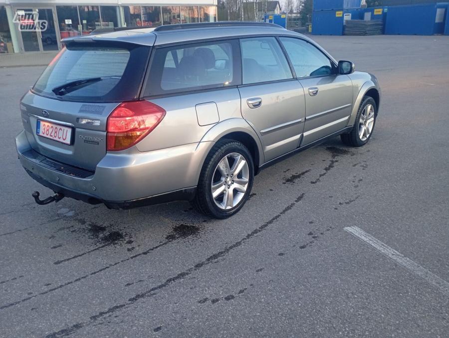 Subaru Outback 2006 in Utena, with an engine capacity of 2.50 L and mileage of 313 thousand km for 3700 €, photo 4 on AUTOMOTO.COM.LV