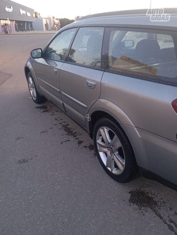Subaru Outback 2006 Utena, ar dzinēja tilpumu 2.50 L un nobraukumu 313 tūkst. km par 3700 €, foto 5 vietnē AUTOMOTO.COM.LV