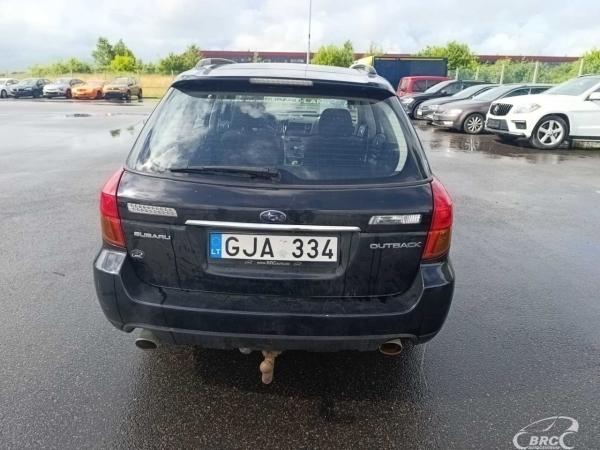 Subaru Outback 2006 in Vilnius, with an engine capacity of 2.46 L and mileage of 277 thousand km for 1900 €, photo 4 on AUTOMOTO.COM.LV