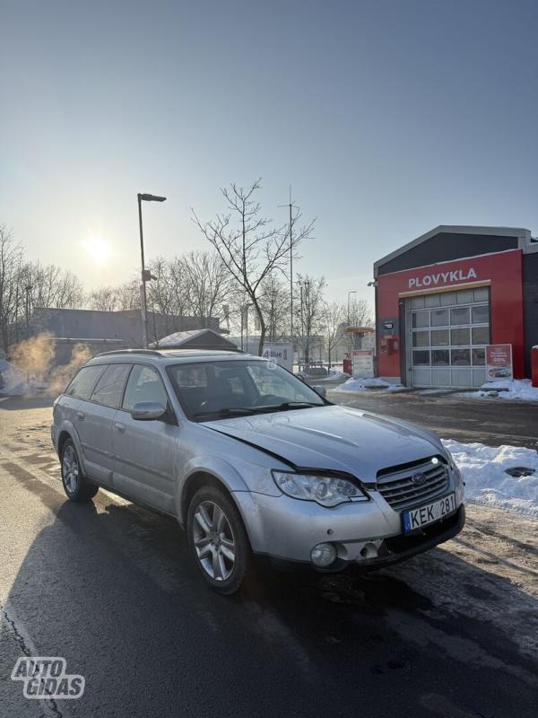 Subaru Outback 2007 in Panevezys, with an engine capacity of 2.50 L and mileage of 252 thousand km for 1450 €, photo 3 on AUTOMOTO.COM.LV