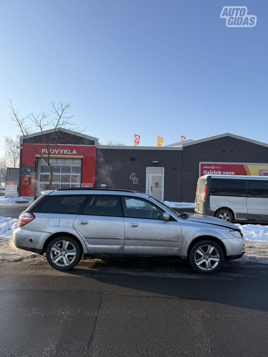 Subaru Outback 2007 Panevēža, ar dzinēja tilpumu 2.50 L un nobraukumu 252 tūkst. km par 1450 €, foto 4 vietnē AUTOMOTO.COM.LV